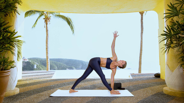 Renew Retreat - Deepen: Yin Yang Recharge | Alo Moves